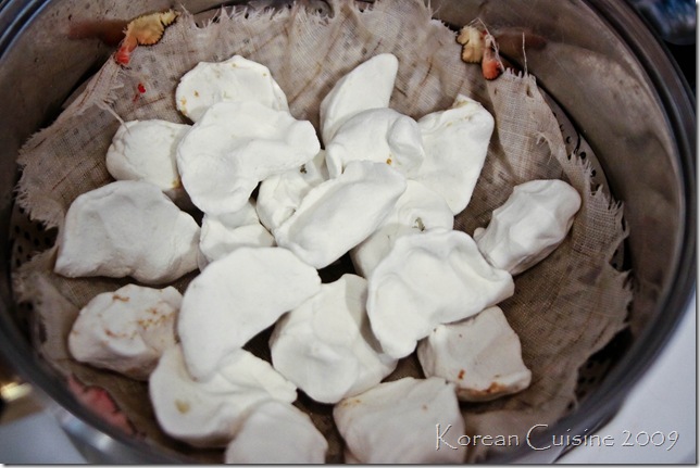 Korean Cuisine: Chuseok Rice Cakes - 송편